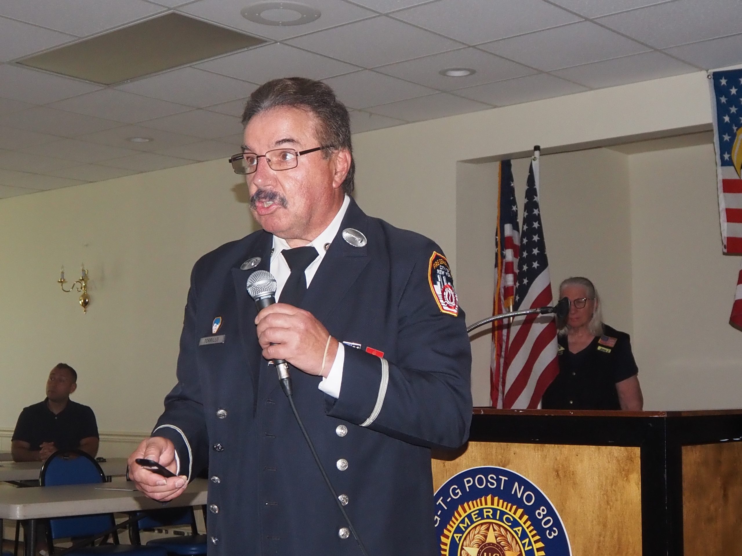 FDNY lieutenant recounts harrowing 9/11 survival story - North Fork Sun